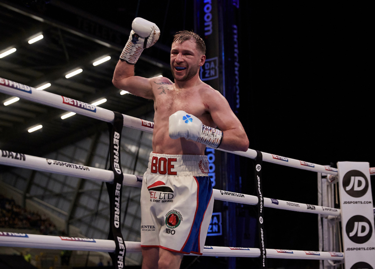 Headingley’s highlight, Maxi Hughes is the real deal. – British Boxing BBTV