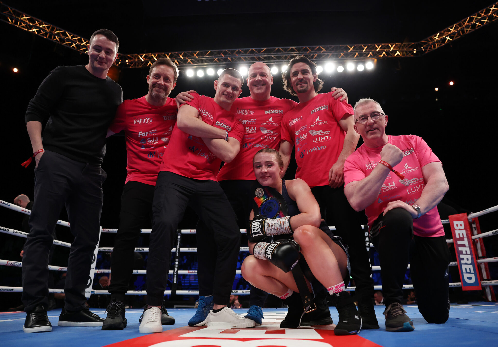 Rhiannon Dixon signs new multi-fight deal with Matchroom Boxing ...