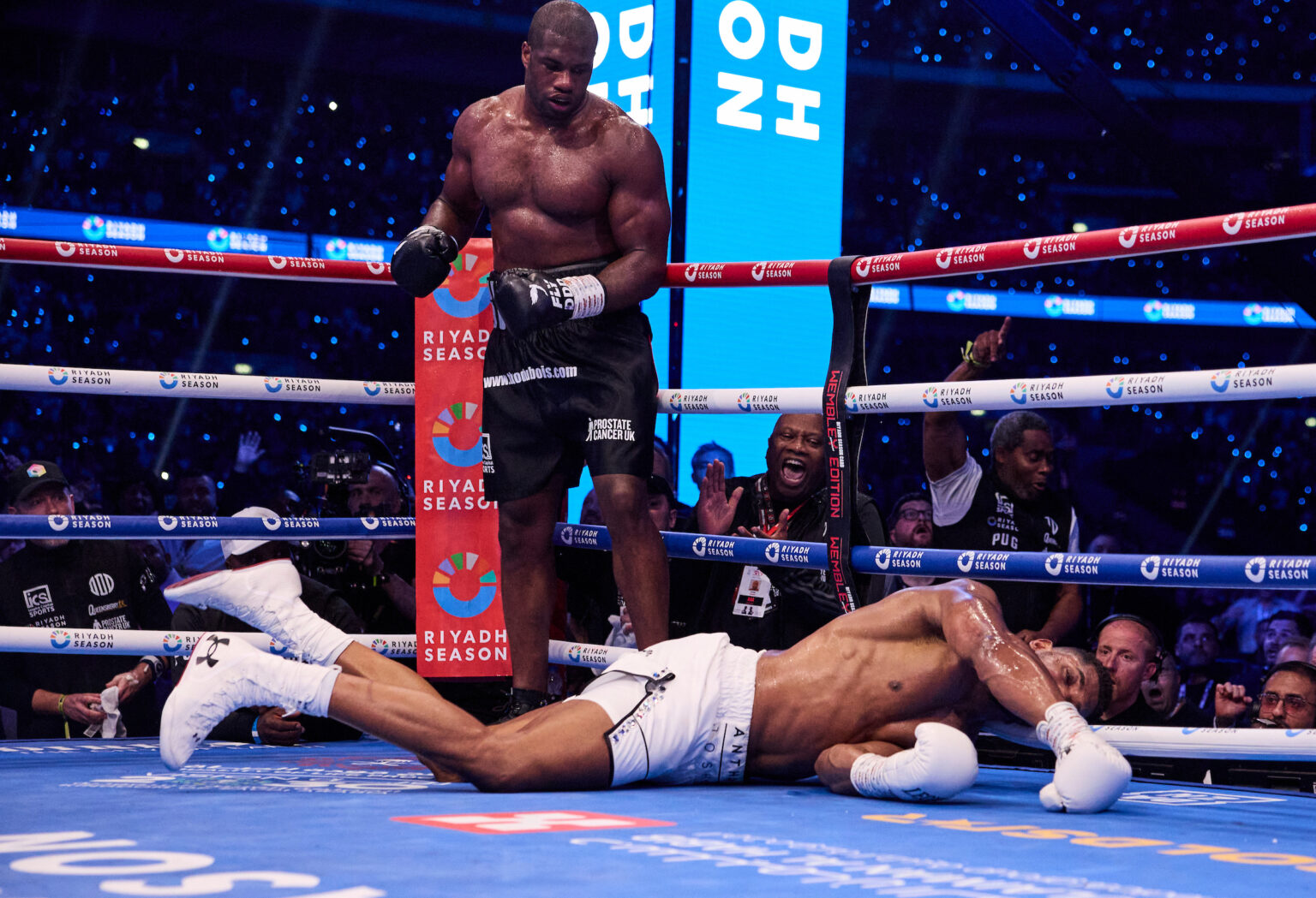 Martin Bakole blasts Anthony Joshua for saying Efe Ajagba will beat him ...